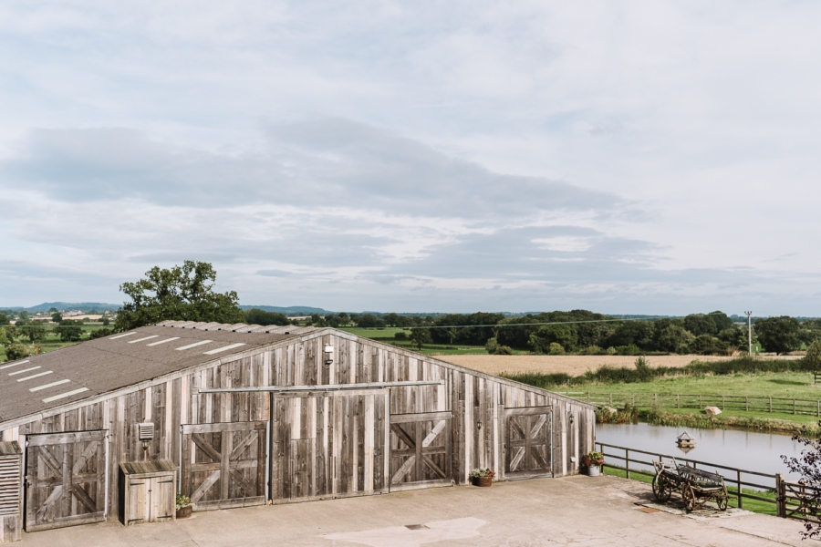 100 Amazing Grange Barn Wedding Photographs
